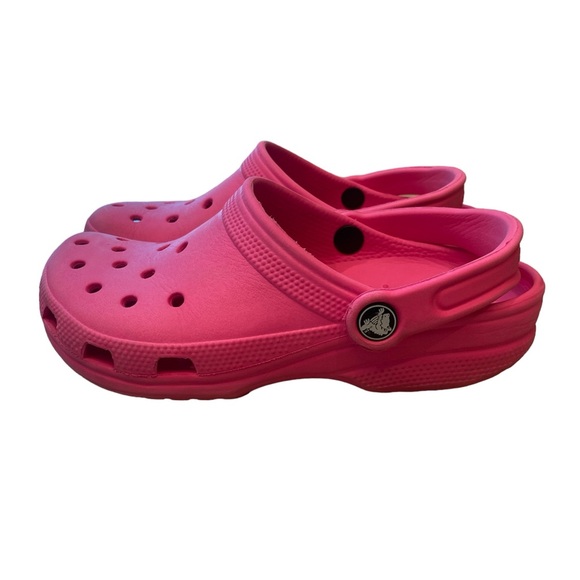 CROCS | Shoes | Crocs Hot Pink Shoes Size M4 W6 | Poshmark